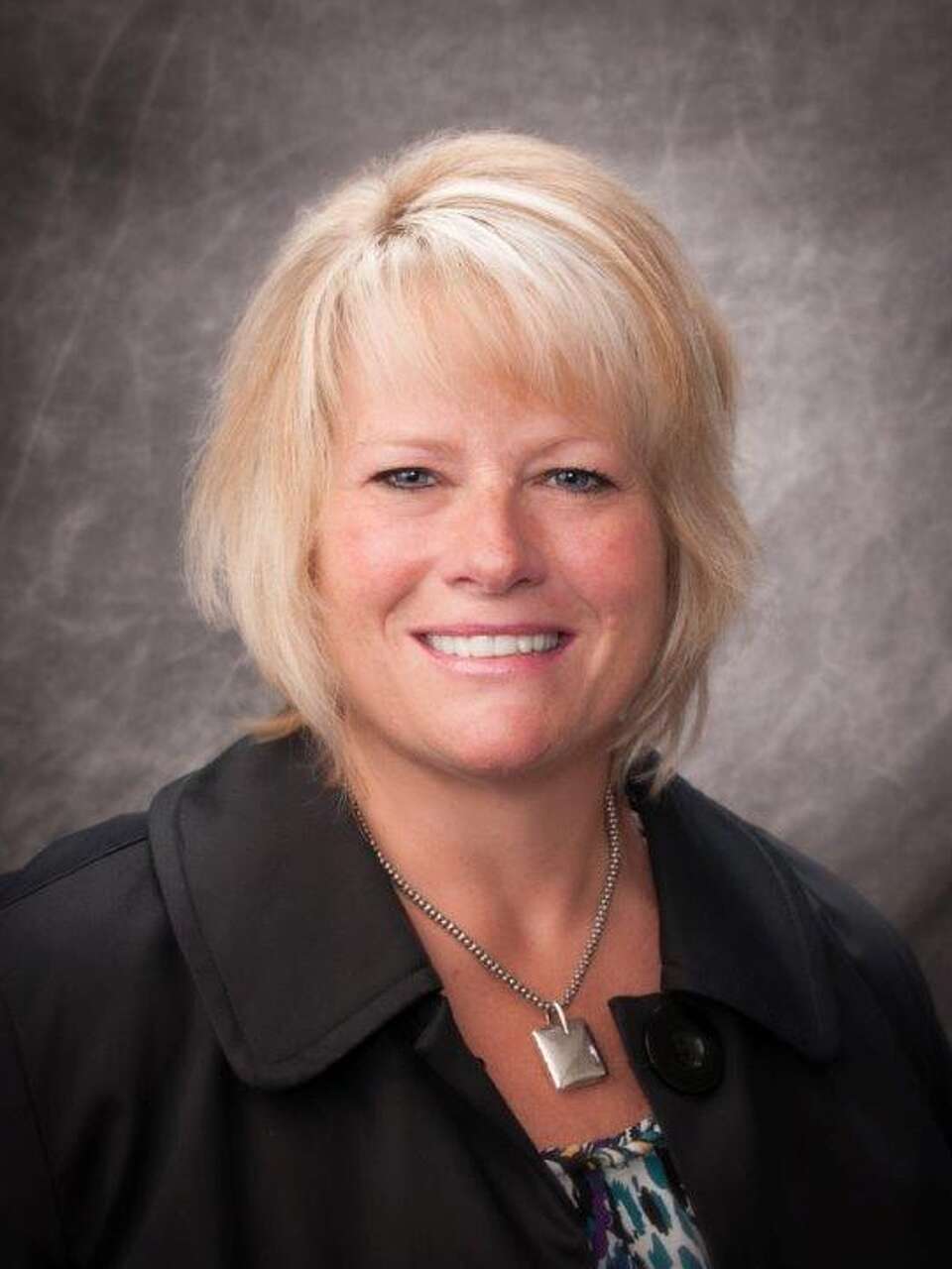 Shelterhouse names Ellen Lynch as new executive director