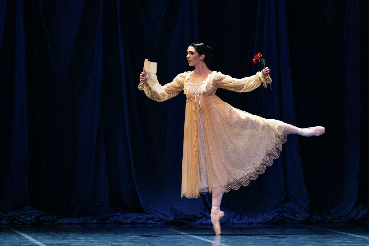 Houston Ballet's 'Midsummer Night's Dream' is serious fun at Wortham