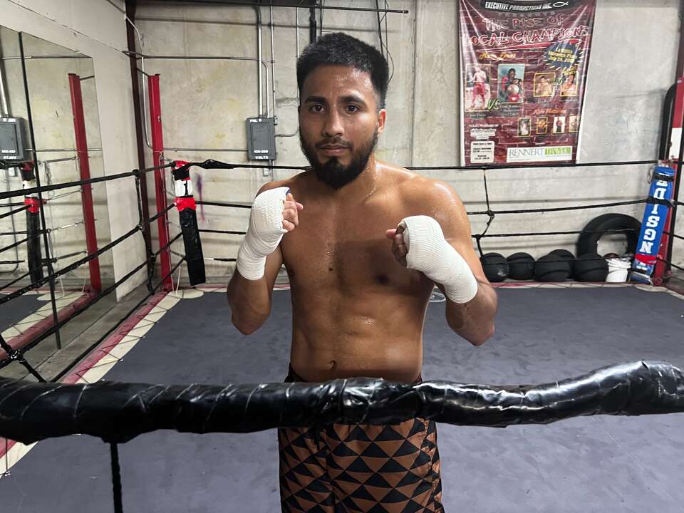 San Antonio boxer Ramon Cardenas faces Rafael Pedroza Friday