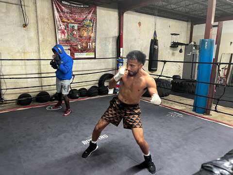 San Antonio boxer Ramon Cardenas faces Rafael Pedroza Friday