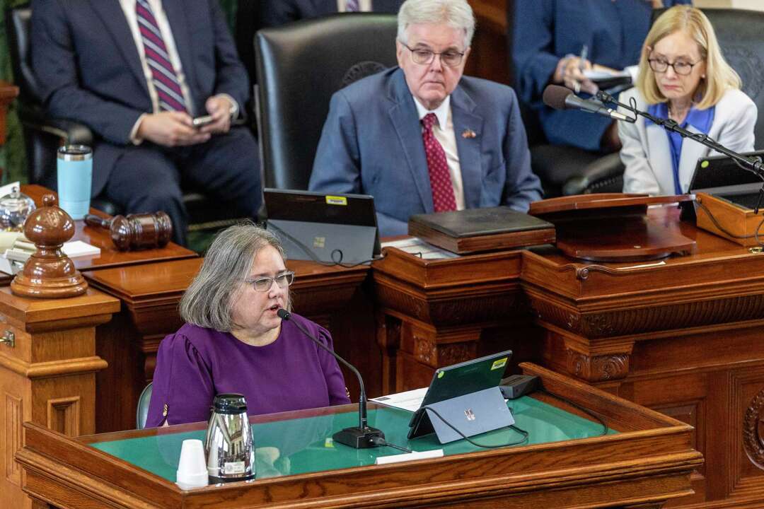 Paxton's former chief of staff gives recount of his affair