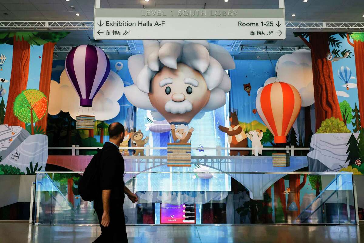 Dreamforce 2023 to spotlight SF AI boom, downtown challenges