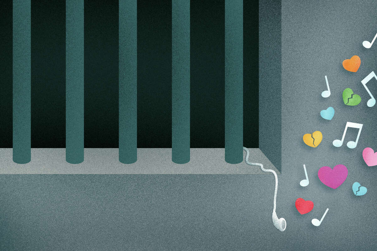 Taylor Swift: Behind the viral story of listening to her in prison