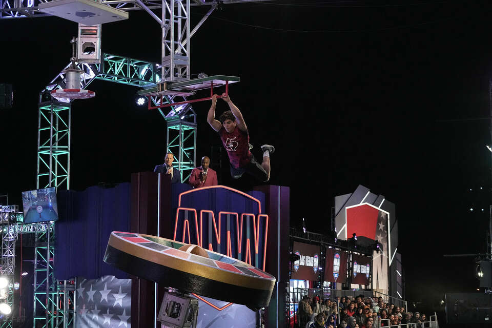 Vance Walker is 3rd 'American Ninja Warrior' million dollar winner