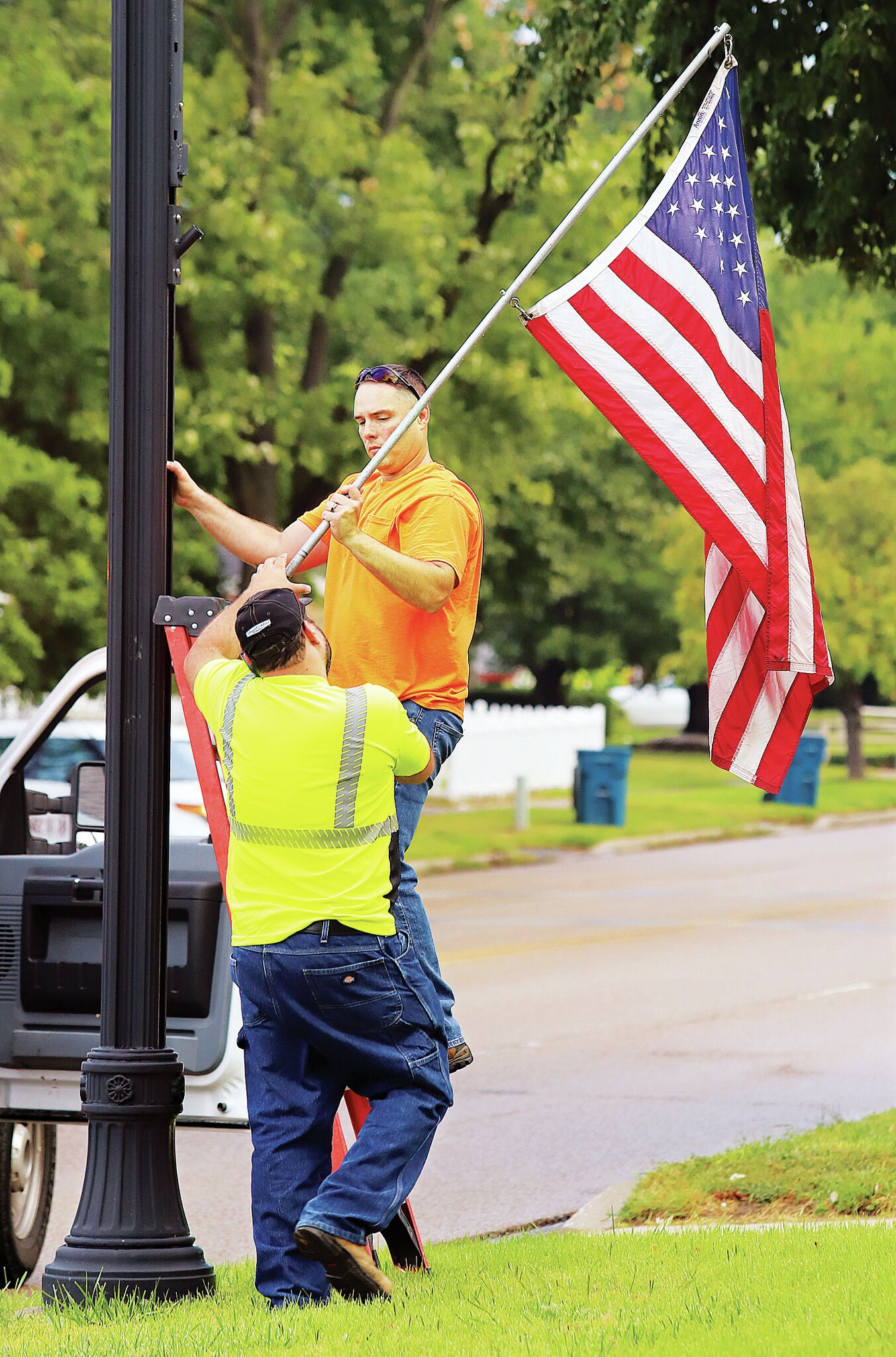 Down time for flags in Roxana