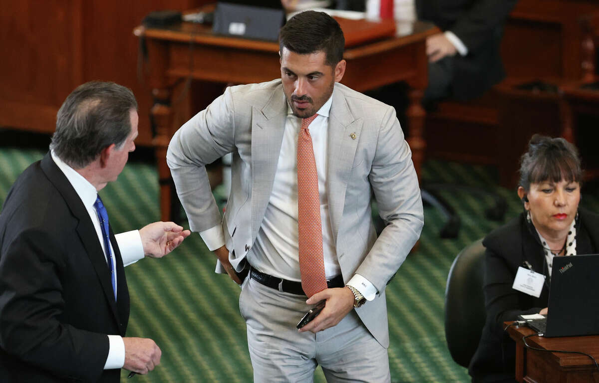 Ken Paxton impeachment trial live updates: Deputy opposed court visit