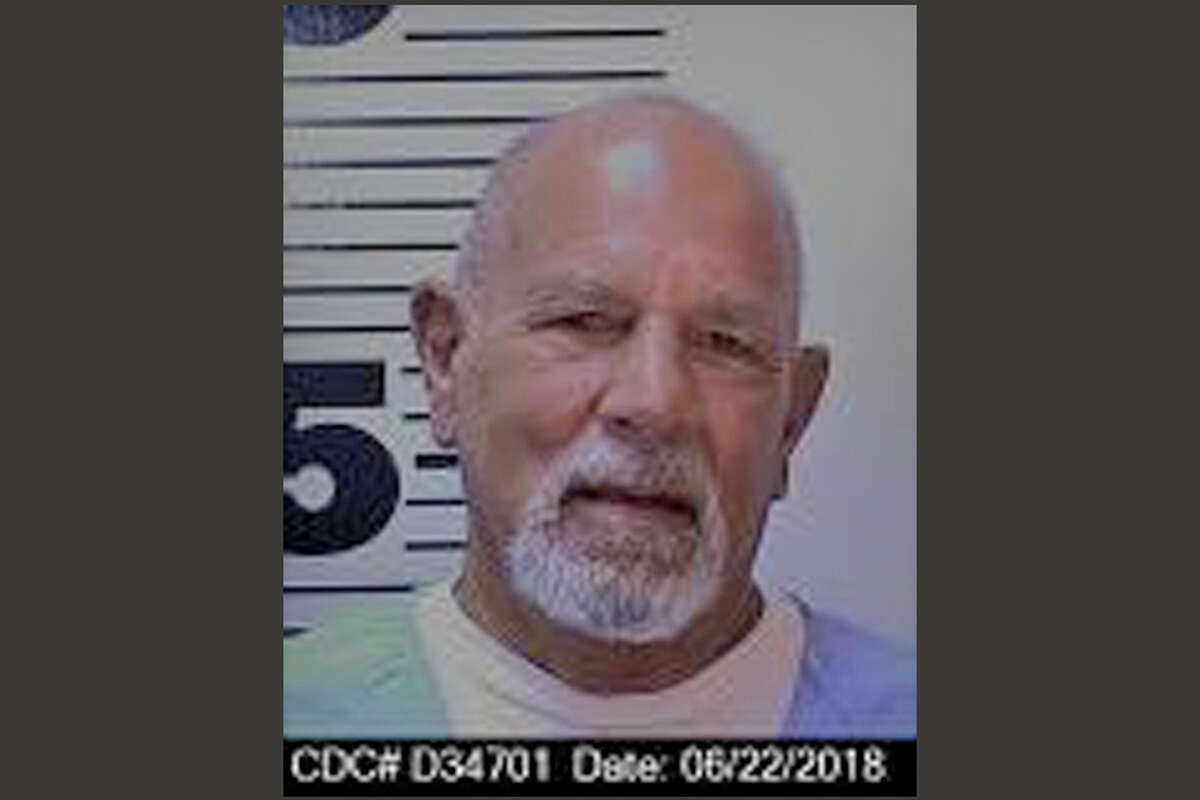 Former Bay Area police officer who later killed 6 dies in prison