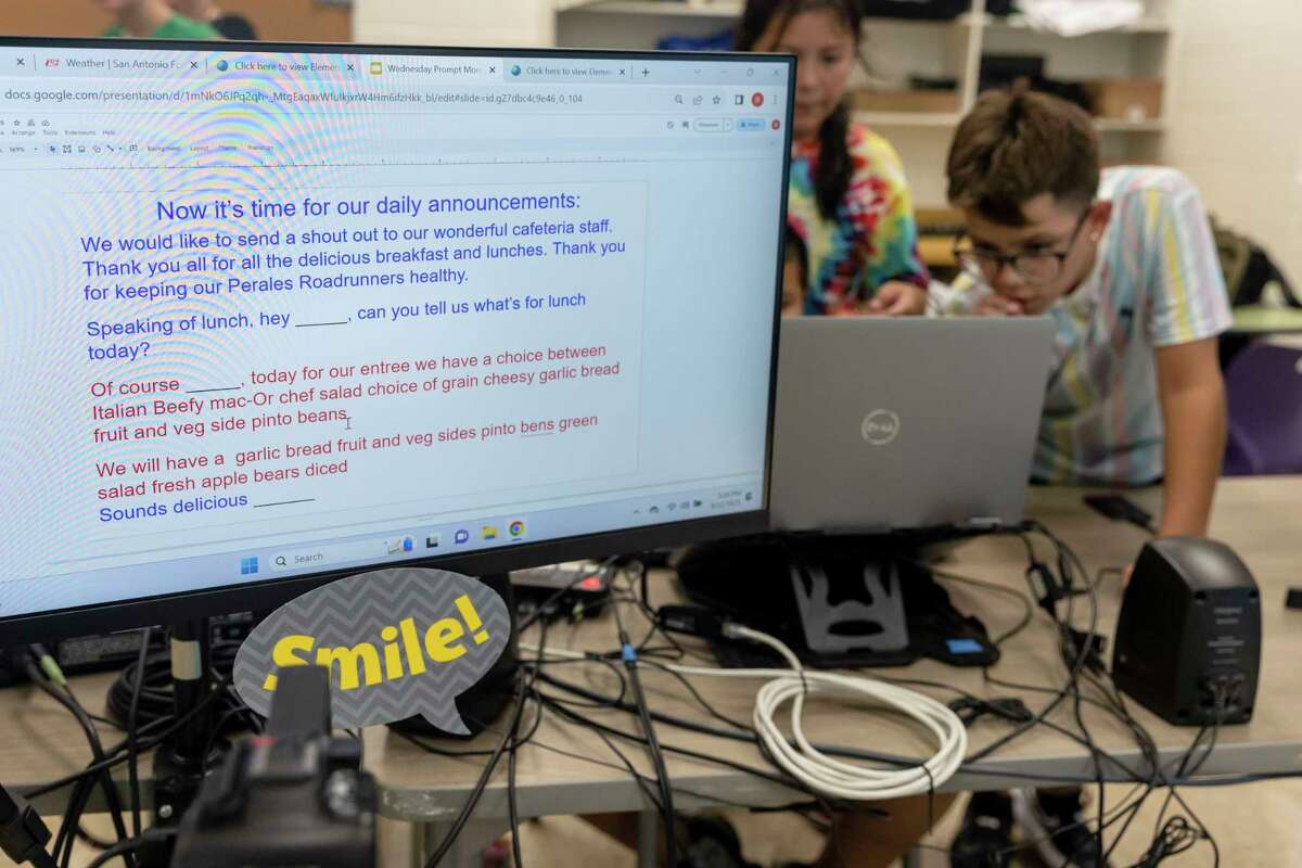 ‘Roadrunner News’? Edgewood ISD fifth-graders produce it daily.