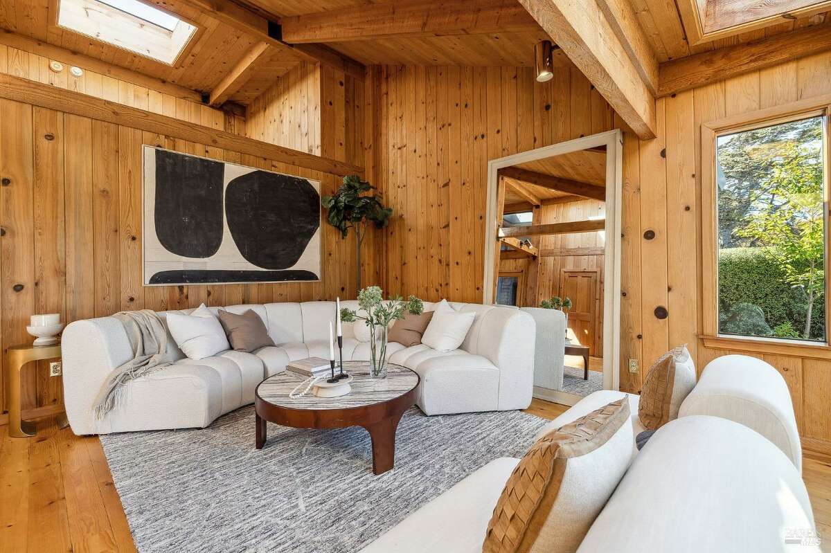 See inside Stinson Beach home at center of Sen. Feinstein estate feud