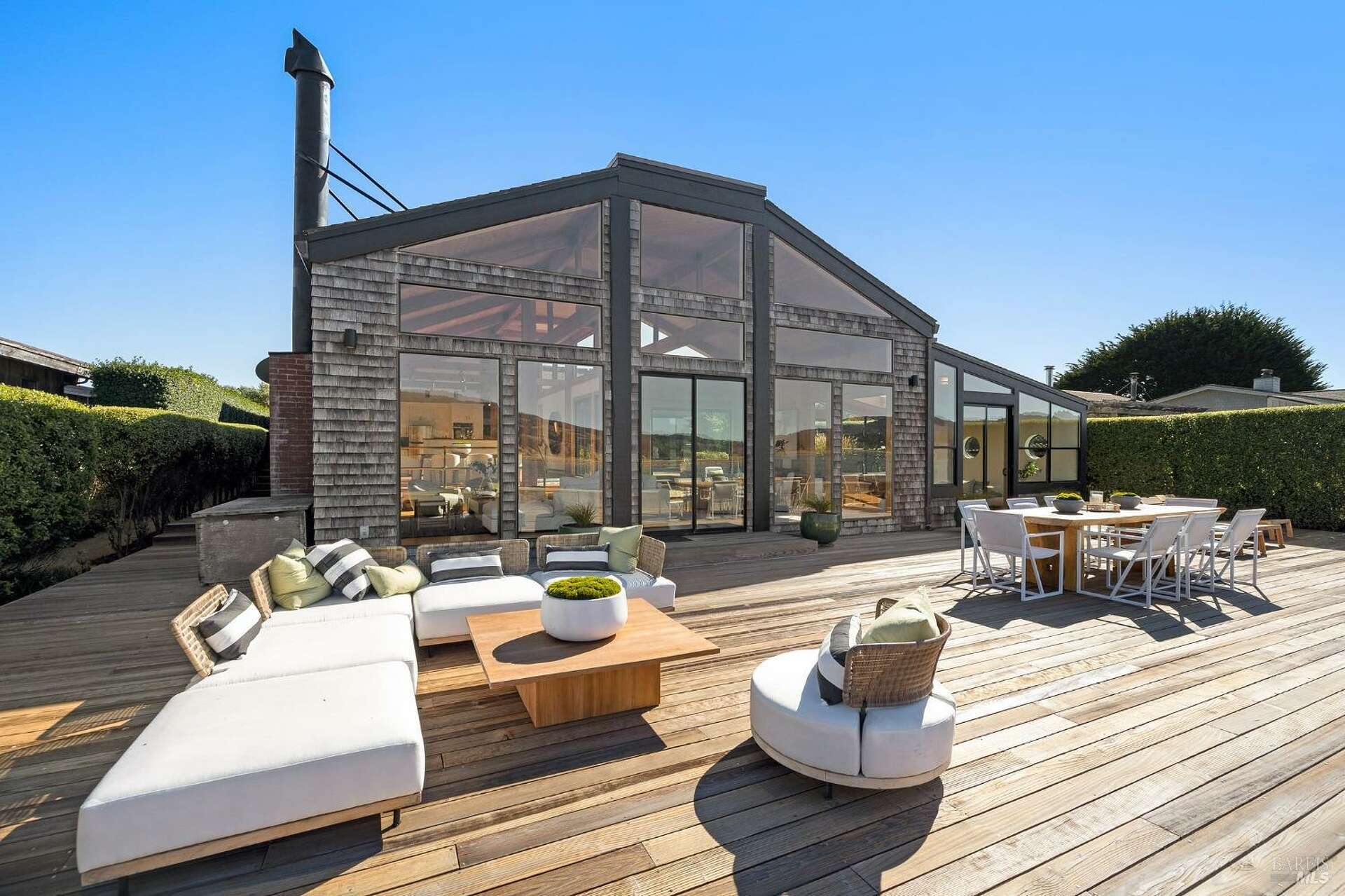 See inside Stinson Beach home at center of Sen. Feinstein estate feud