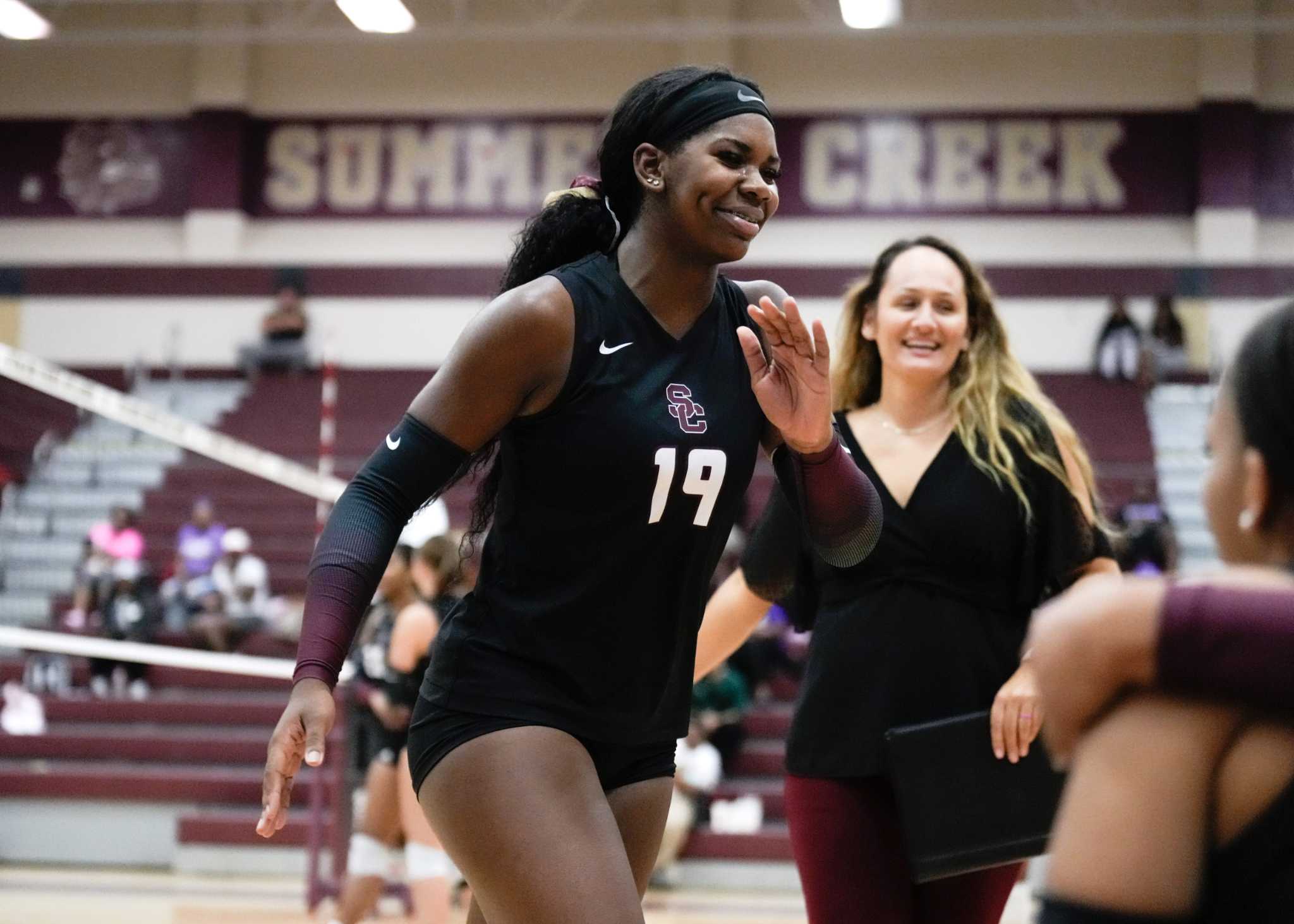 Houston-area high school volleyball: Summer Creek holds off Humble