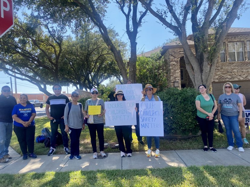 UISD responds to parent protest about canceled bus routes in Laredo