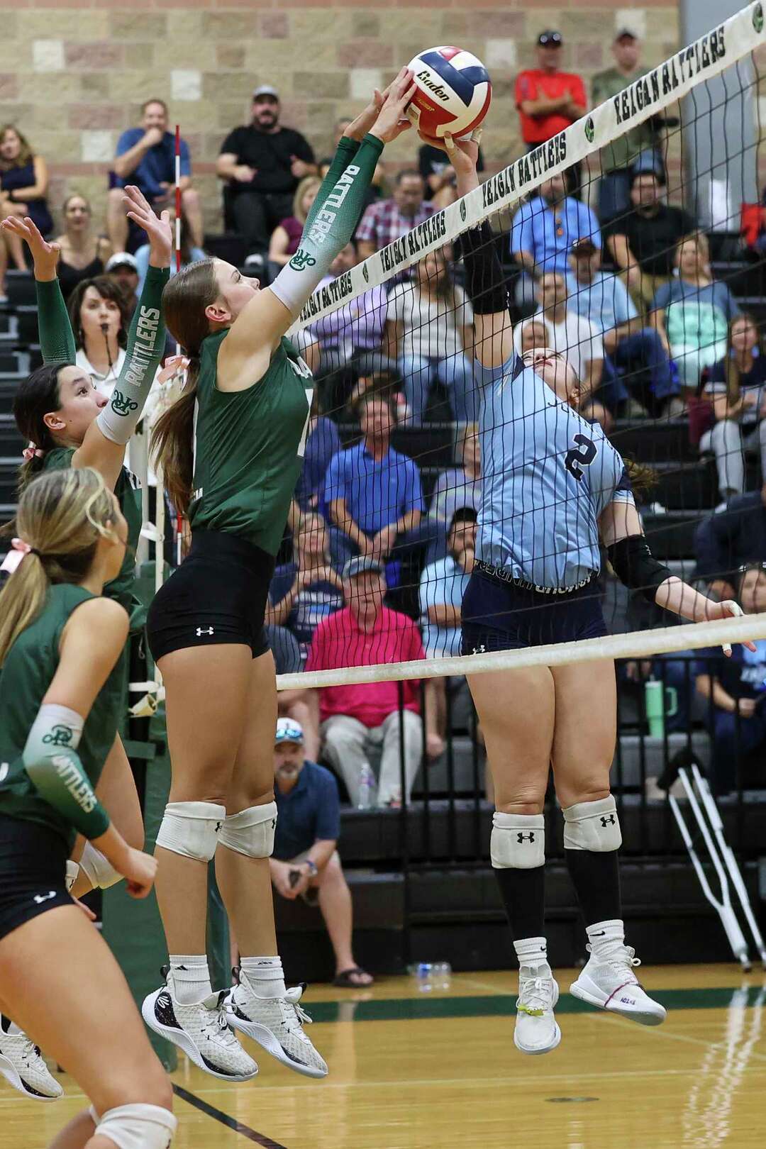 Reagan's young volleyball team shows growth after rally over Johnson