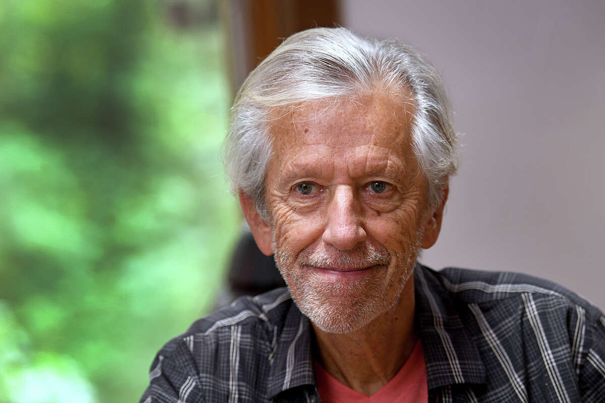 Her Alzheimer's diagnosis has turned CT couple into advocates
