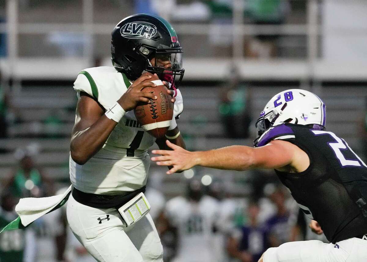 Ridge Point Panthers edge Hightower Hurricanes in 20-6A showdown