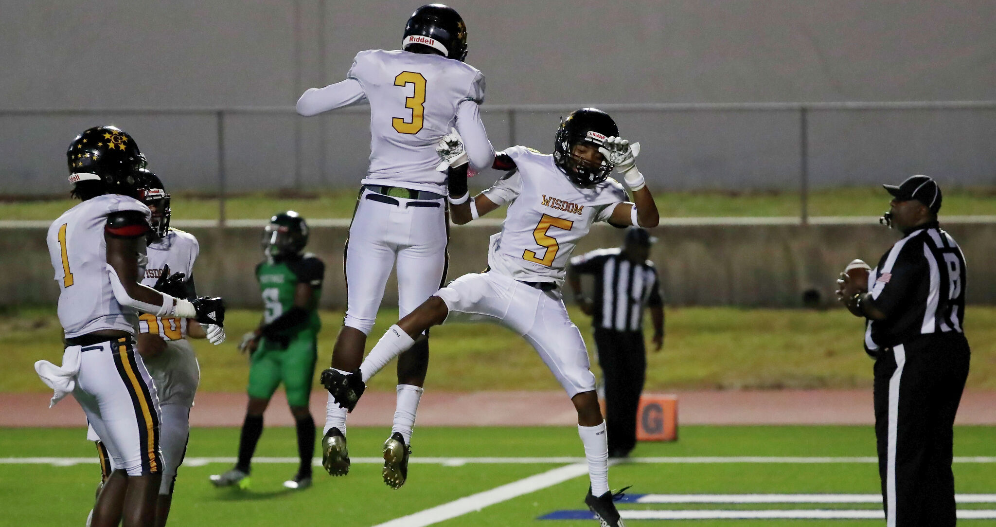 HS football: Wisdom routs Houston Austin to remain unbeaten