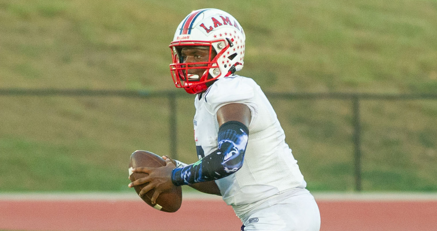 High school football: Lamar Texans roll past Dobie Longhorns