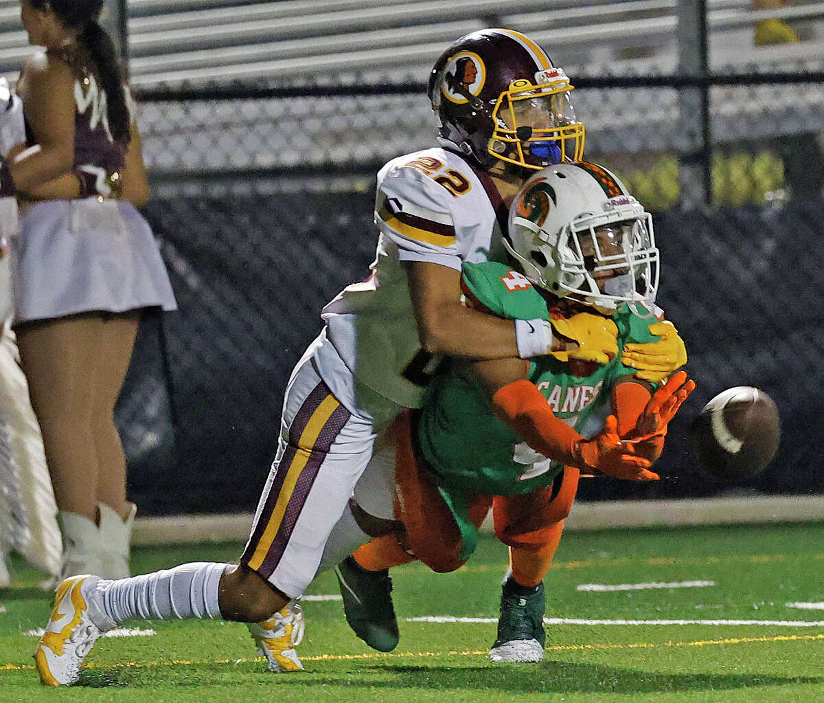 Harlandale football holds off Sam Houston in 14-5A-II opener