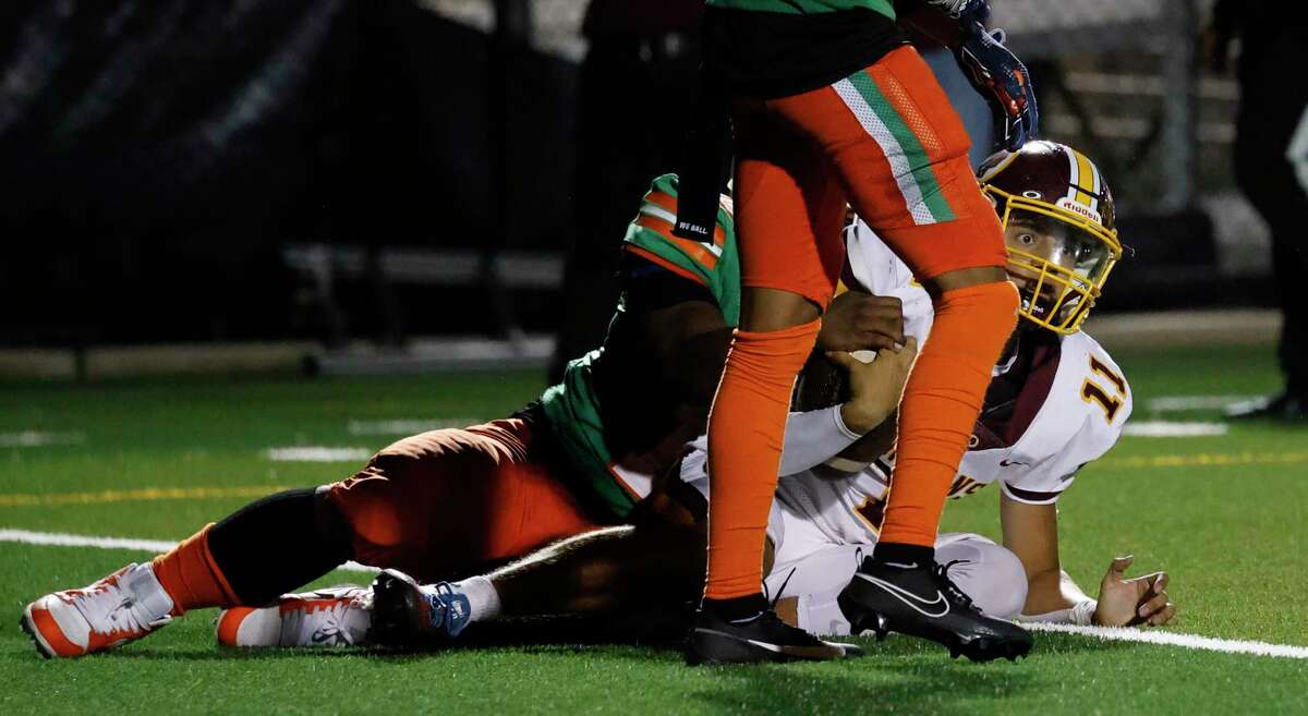 Harlandale football holds off Sam Houston in 14-5A-II opener