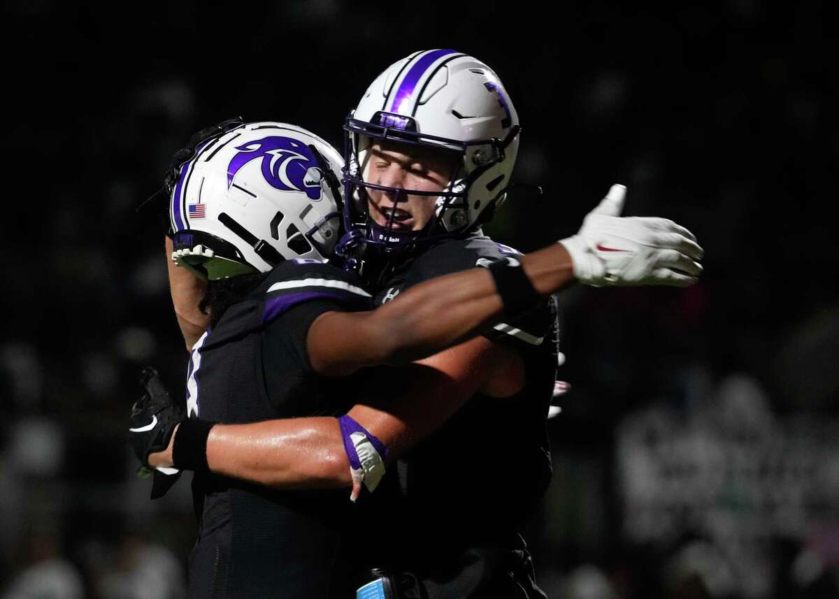 Ridge Point Panthers edge Hightower Hurricanes in 20-6A showdown
