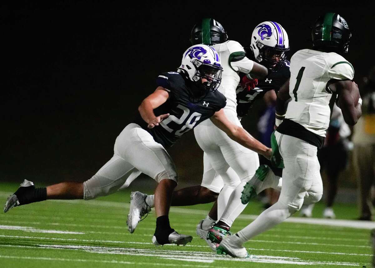 Ridge Point Panthers edge Hightower Hurricanes in 20-6A showdown