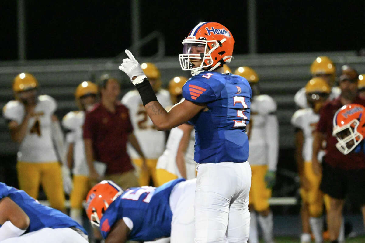 Bloomfield football beats South Windsor to move to 2-0