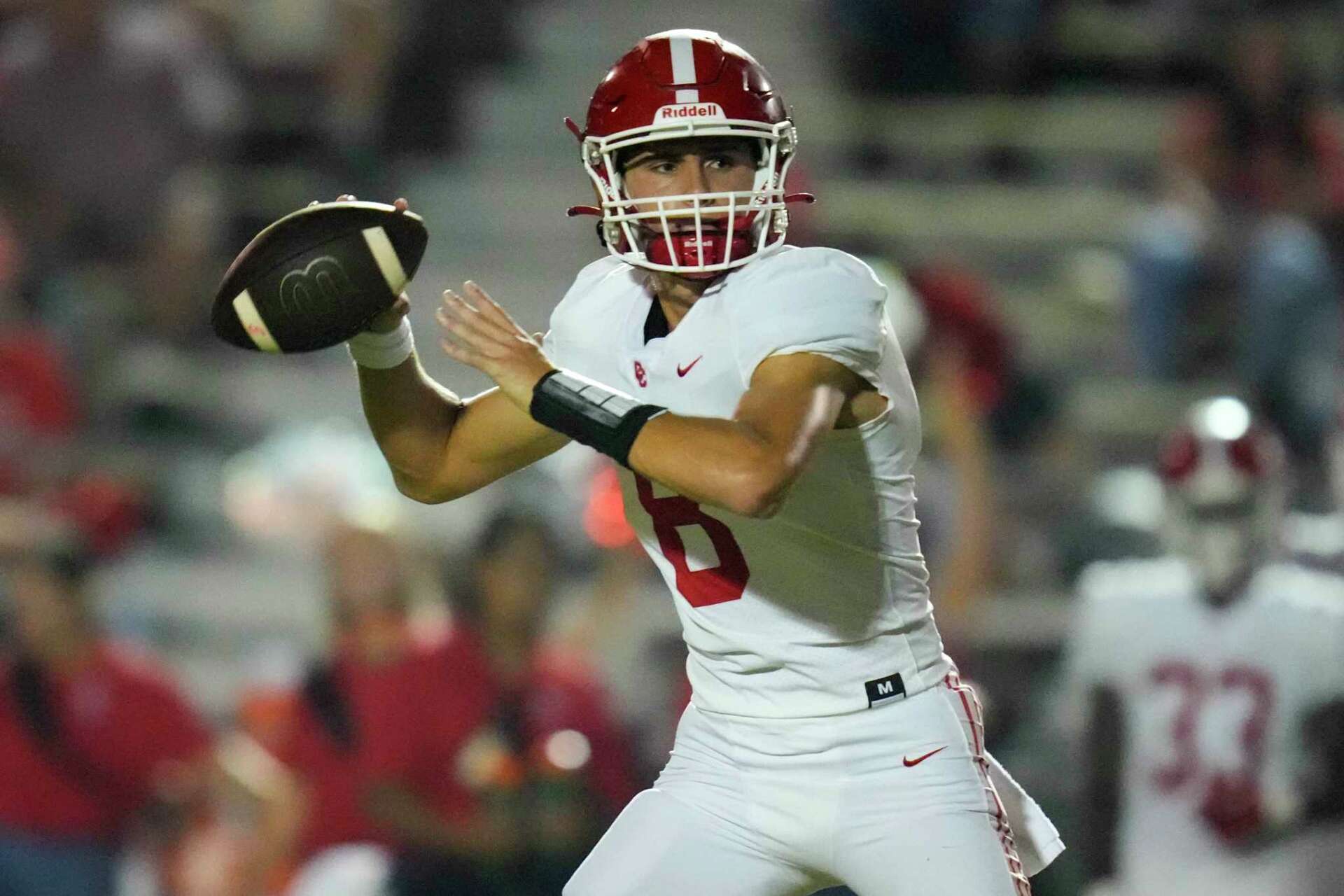 Columbus dominates Malakoff to win first football state championship