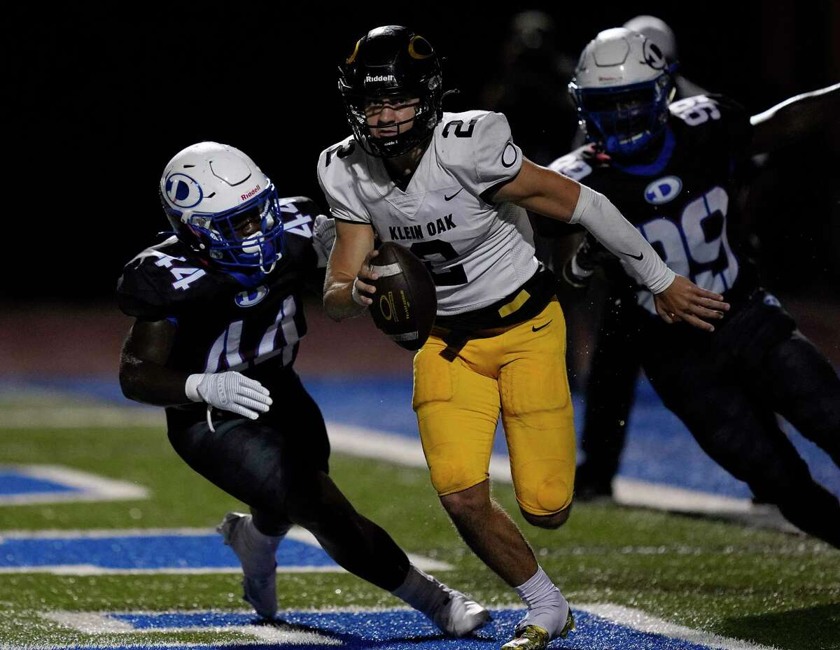 Dickinson Gators' defense shuts down Klein Oak Panthers in win
