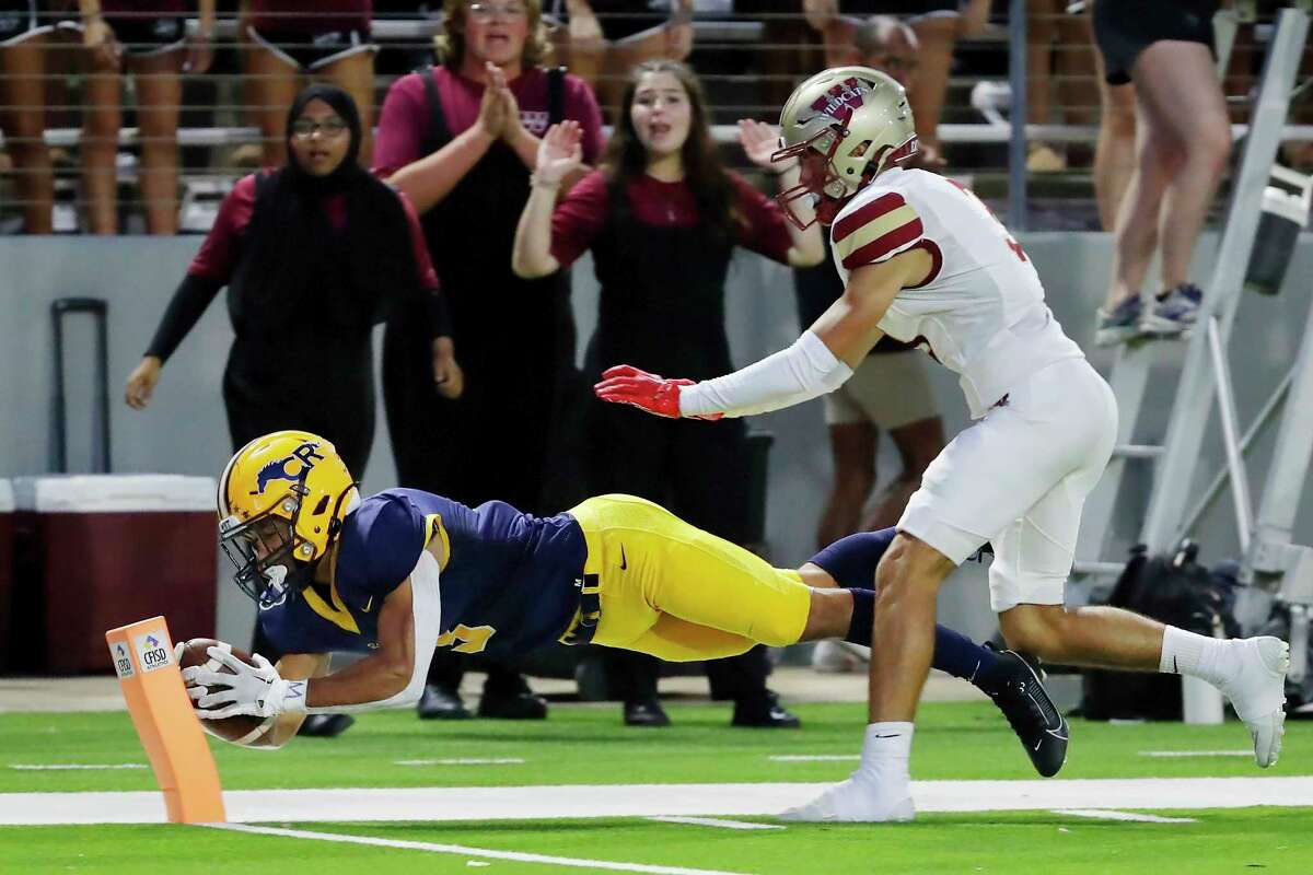 Cy Ranch rolls past Cy Woods; Owen Cossette accounts for 9 TDs