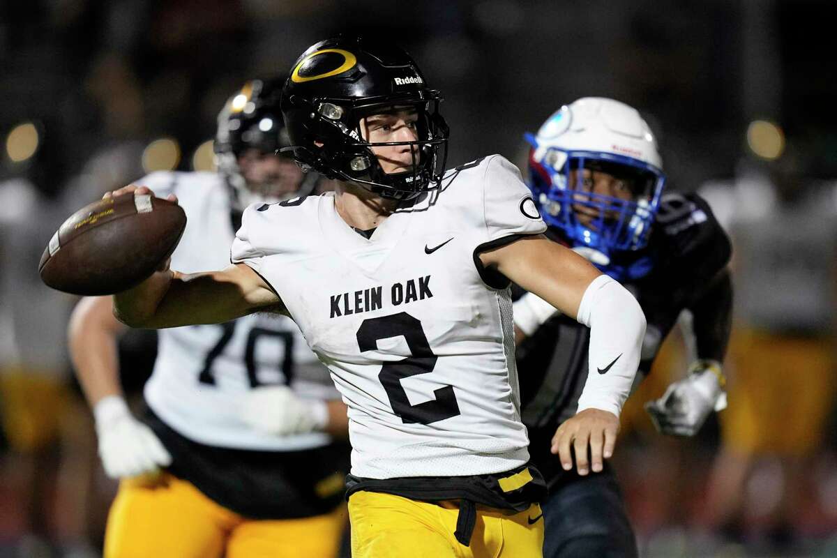 Dickinson Gators' defense shuts down Klein Oak Panthers in win