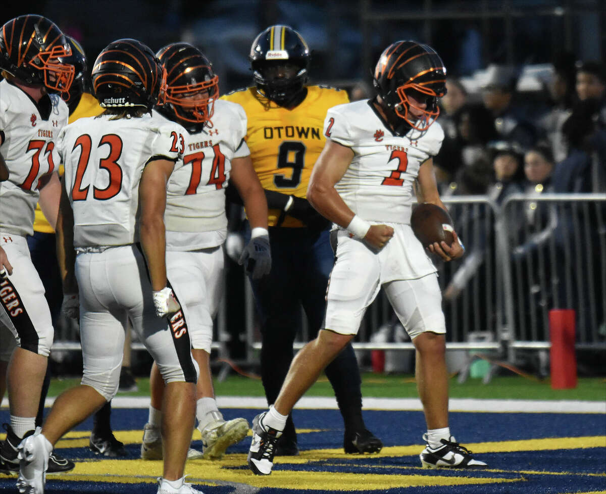 Edwardsville football remains No. 6 in Class 7A poll