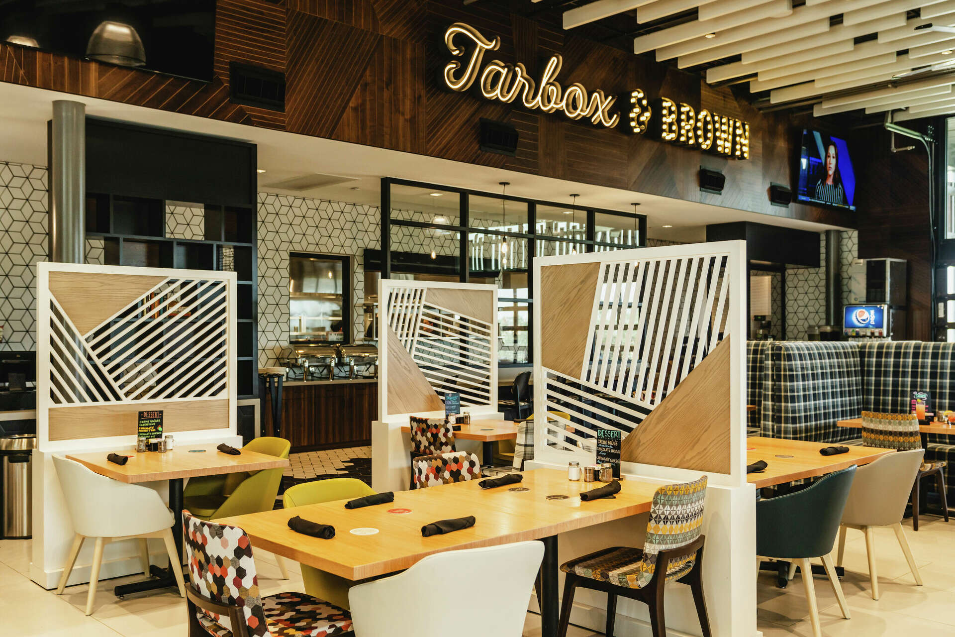 Tarbox & Brown Restaurant & Bar opens in San Marcos