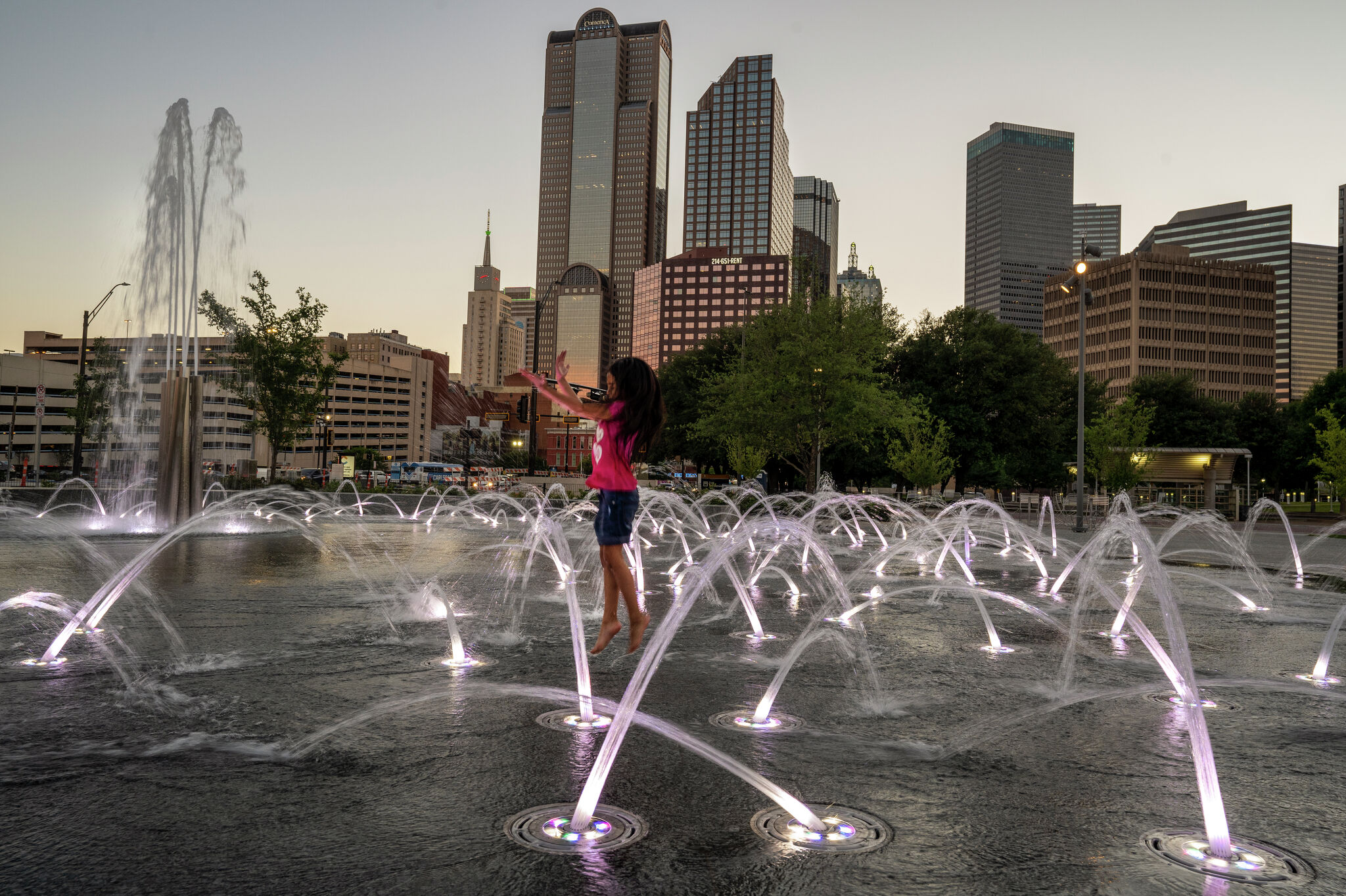 6 parks in Dallas that have turned downtown into a playland