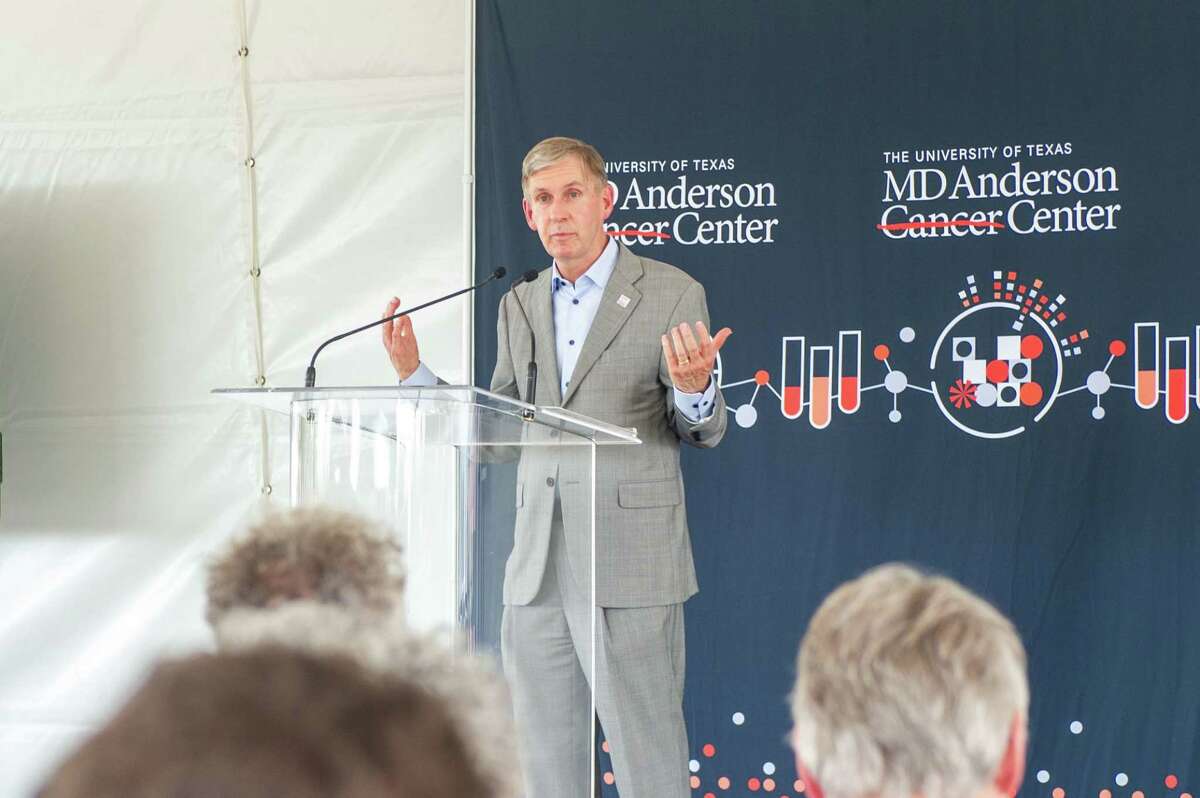 MD Anderson breaks ground on new 7-story research building