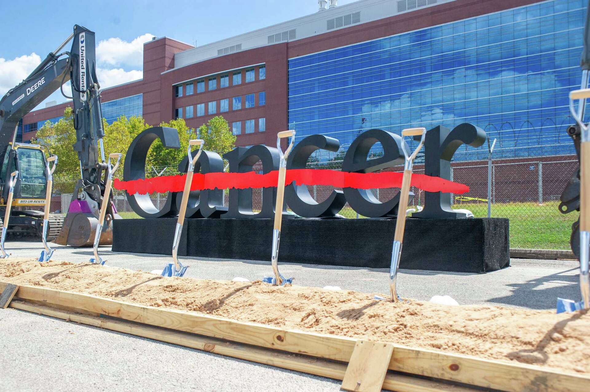MD Anderson breaks ground on new 7-story research building