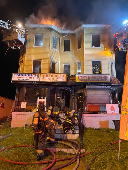 6 people rescued in Hartford apartment blaze, fire official says
