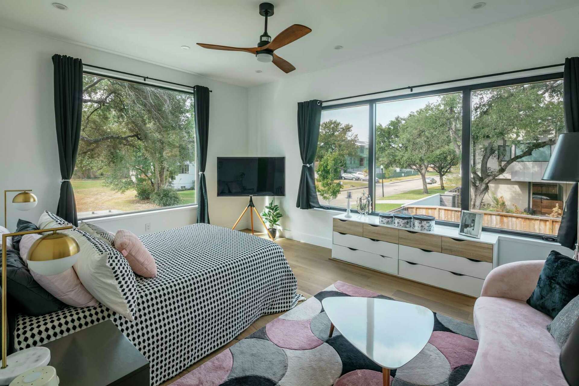 AIA home tour to show two Hurricane Harvey rebuilds, 1 with a basement