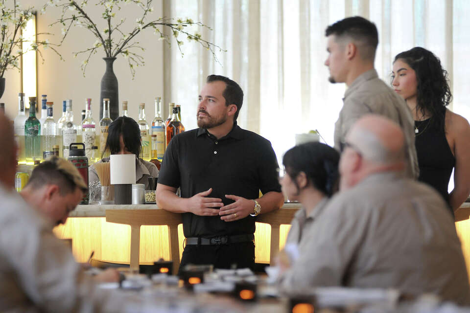 Nineteen Hyaku restaurant brings high style, sushi to Broadway