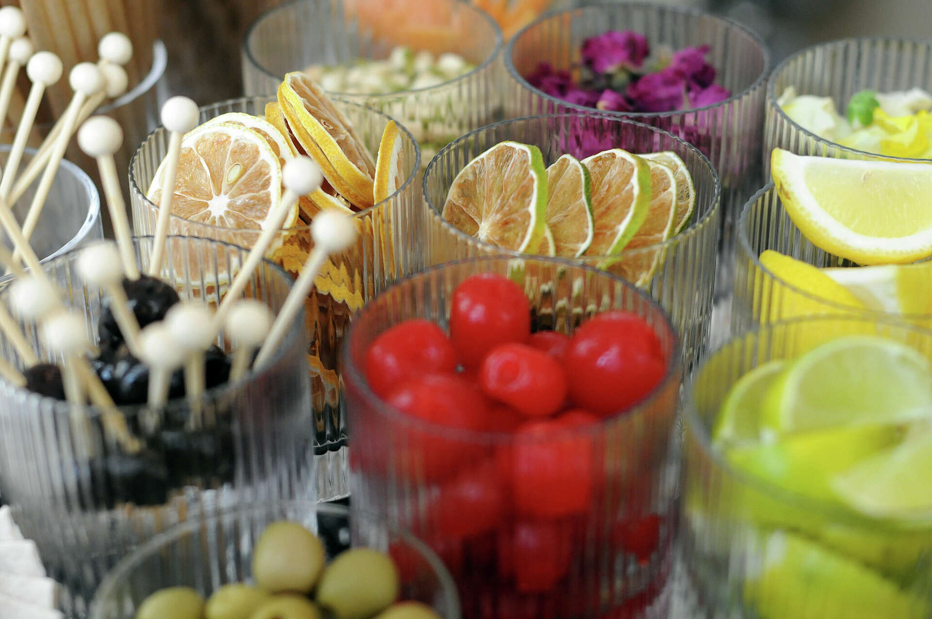 Nineteen Hyaku restaurant brings high style, sushi to Broadway