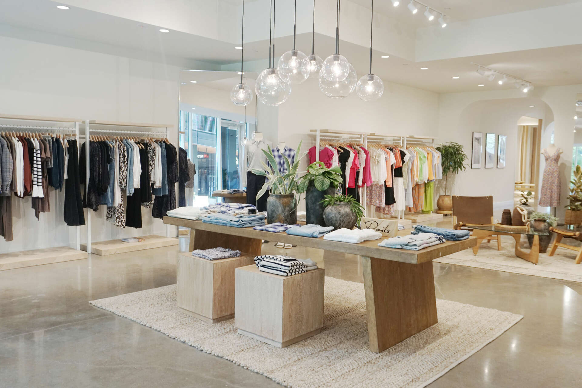 Los Angeles lifestyle brands Rails and Alo Yoga make Houston debuts