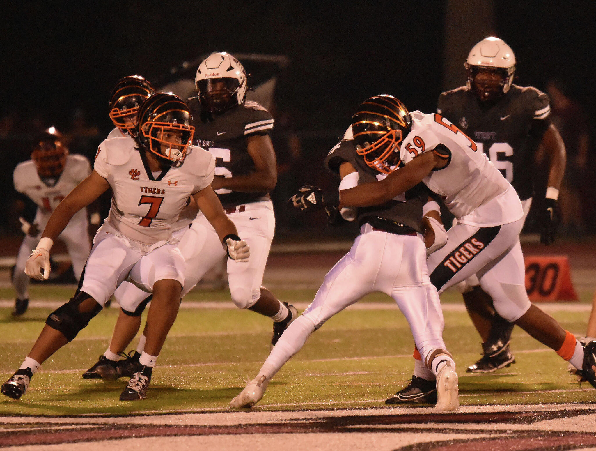 EHS welcomes Alton for Homecoming Game