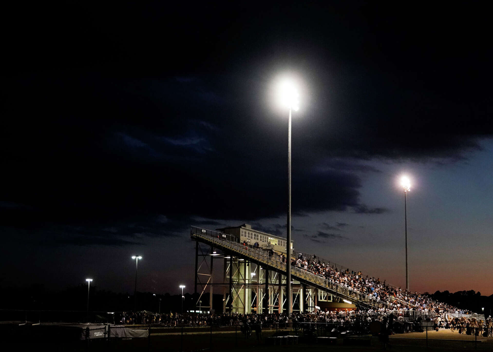 Lake Creek Lions remain unbeaten with win over Randle Lions