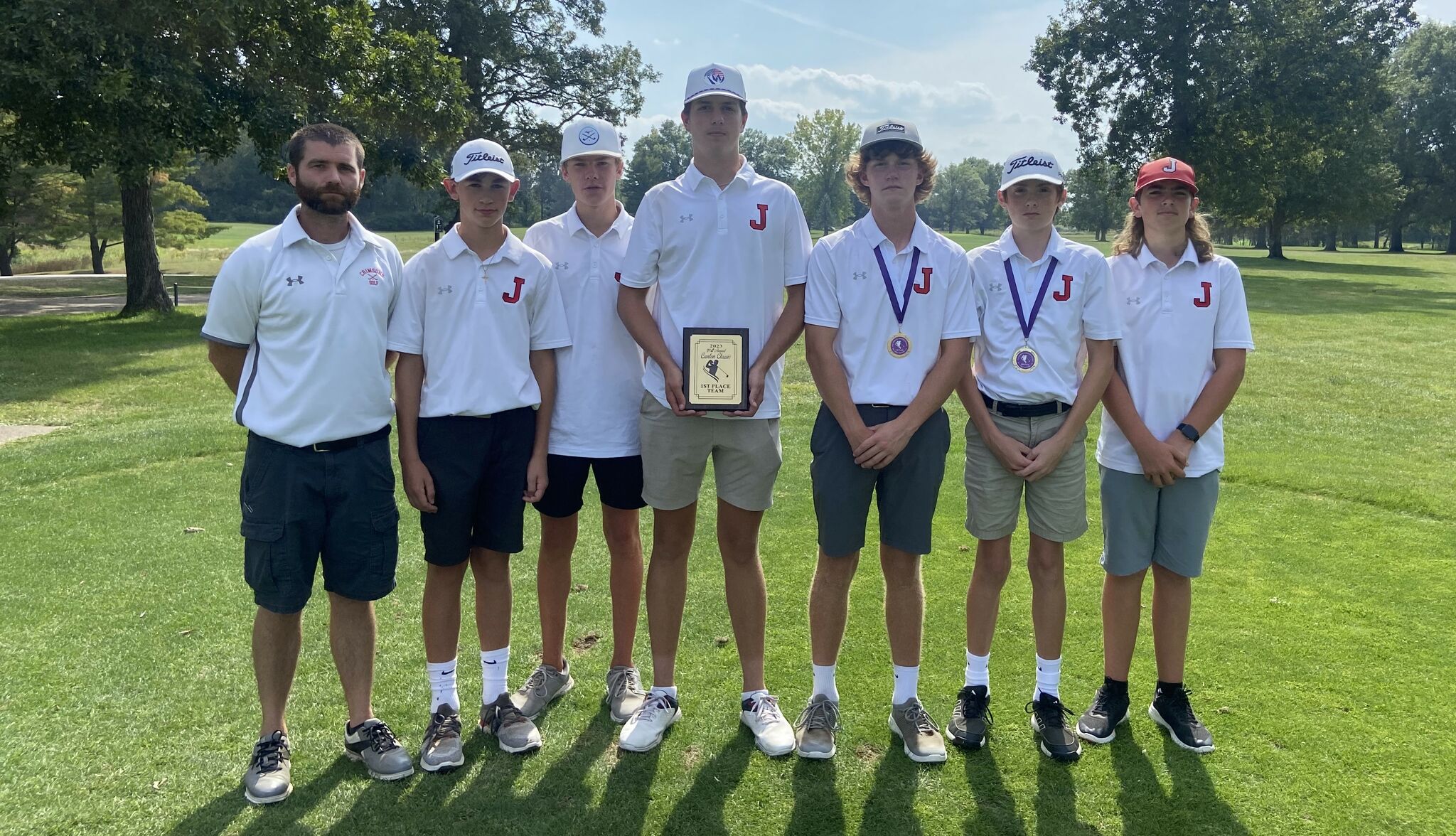 Colton Barr leads Jacksonville golf team to tourney title