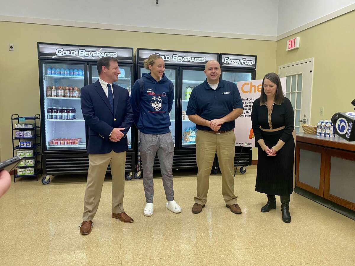 UConn star Paige Bueckers uses NIL toward Storrs food pantry