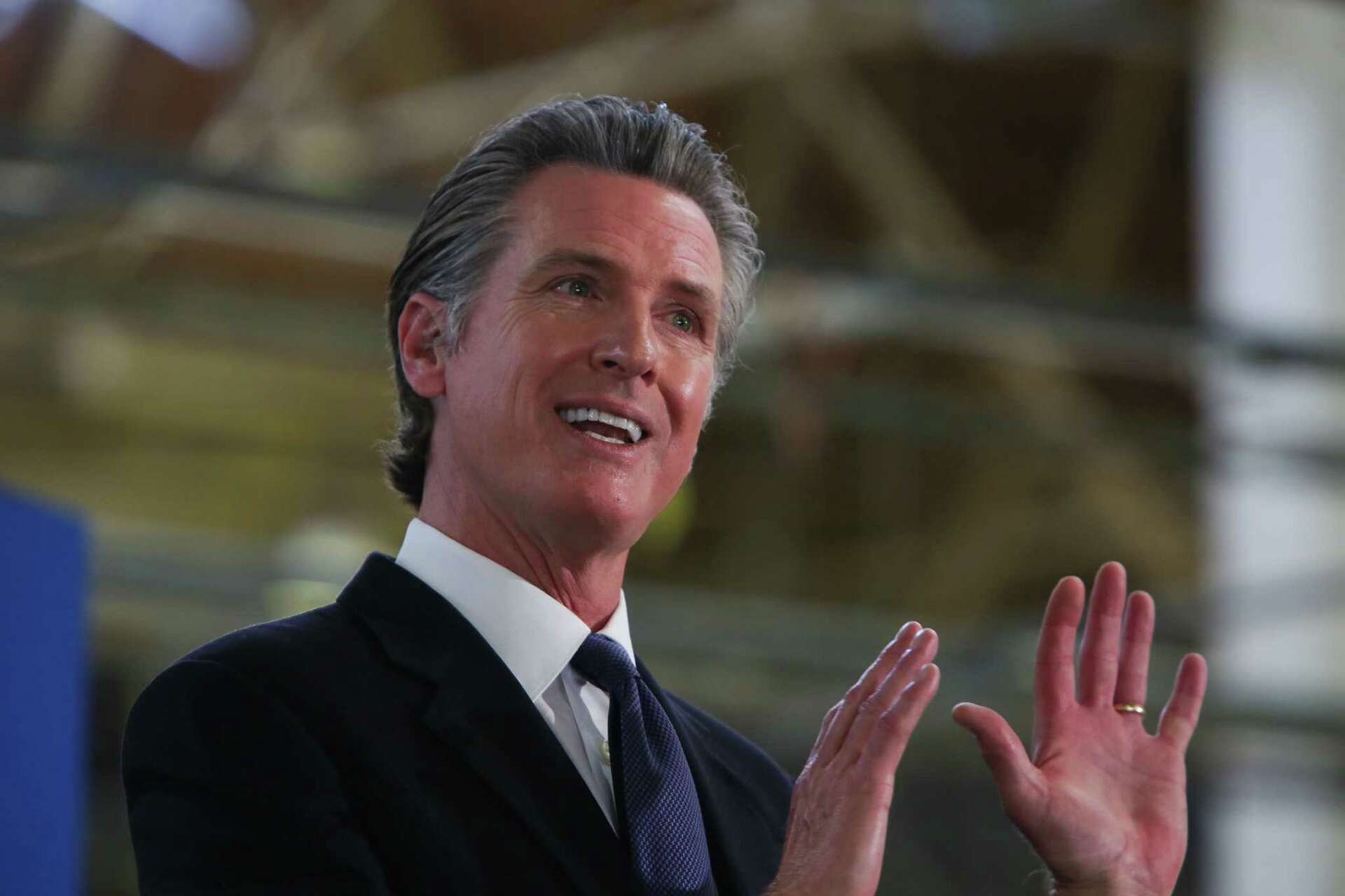 Newsom vetoes bill to end prison-ICE transfers — again