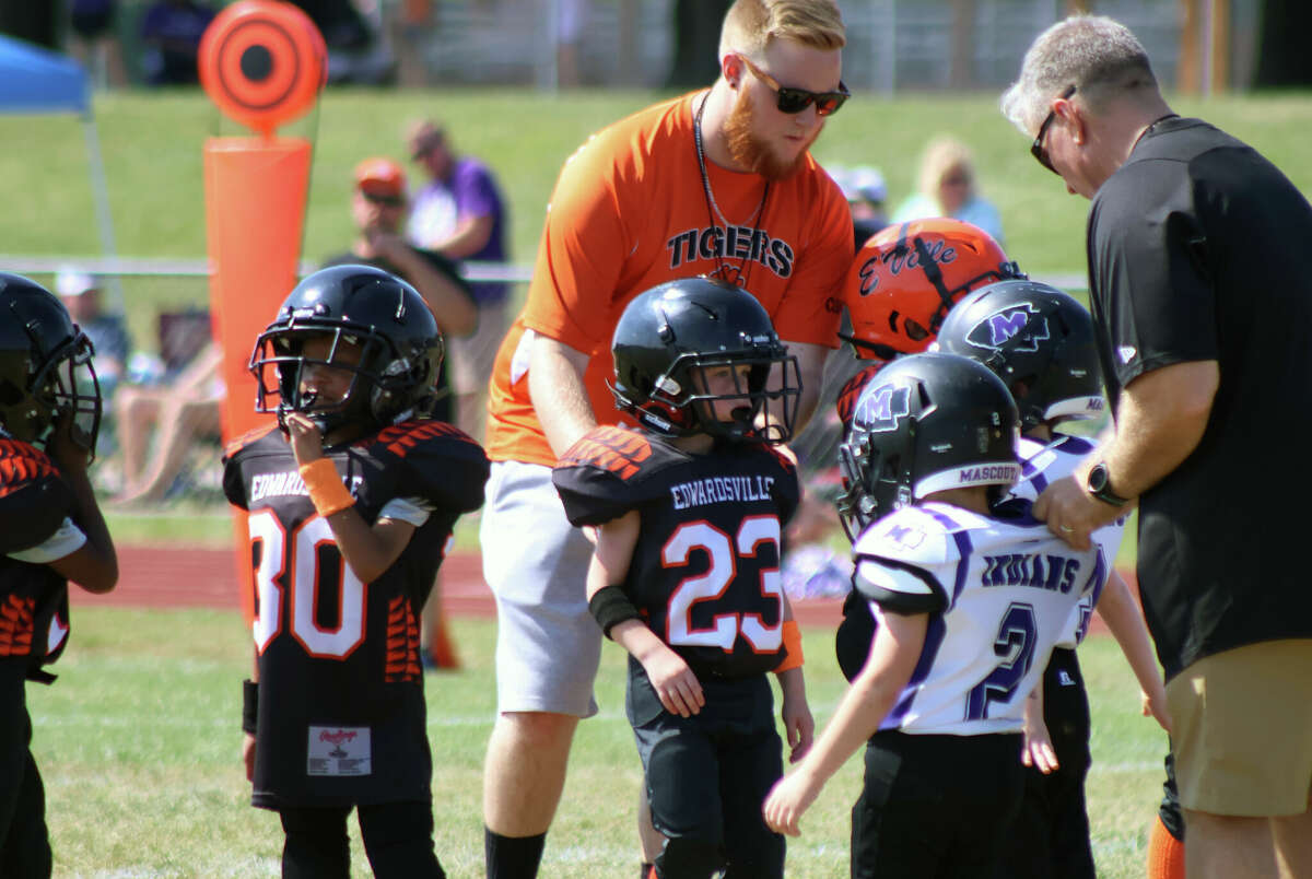 PHOTOS: Little Tigers football plays Mascoutah