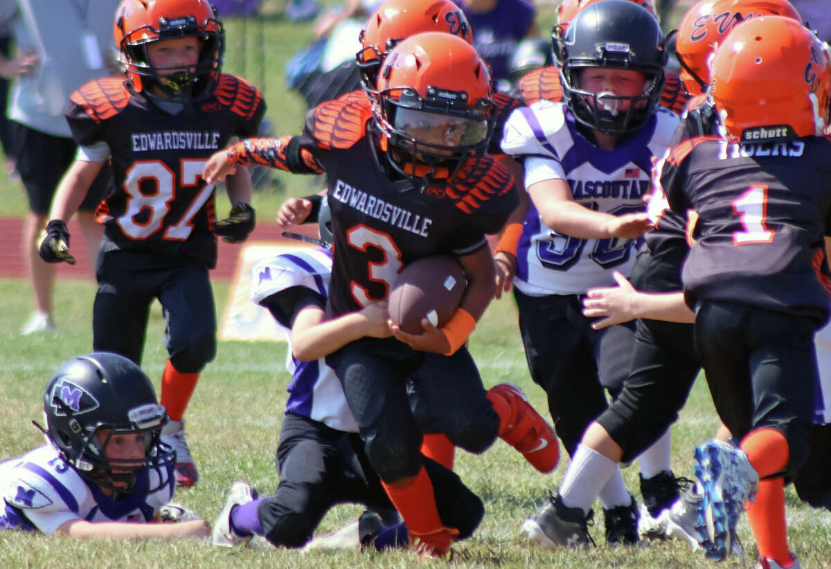 PHOTOS: Little Tigers football plays Mascoutah