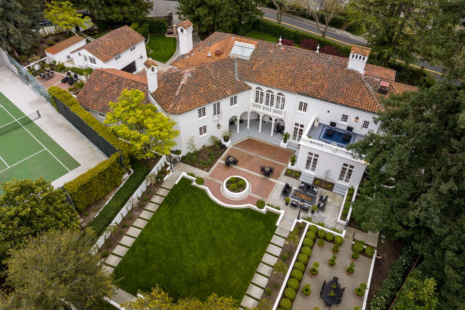 Albert Farr-designed Bay Area estate hits the market for $14.9M