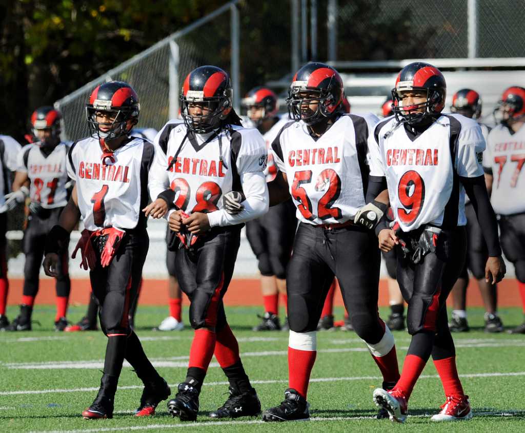 FCIAC football notebook: Central visits Stamford in key matchup