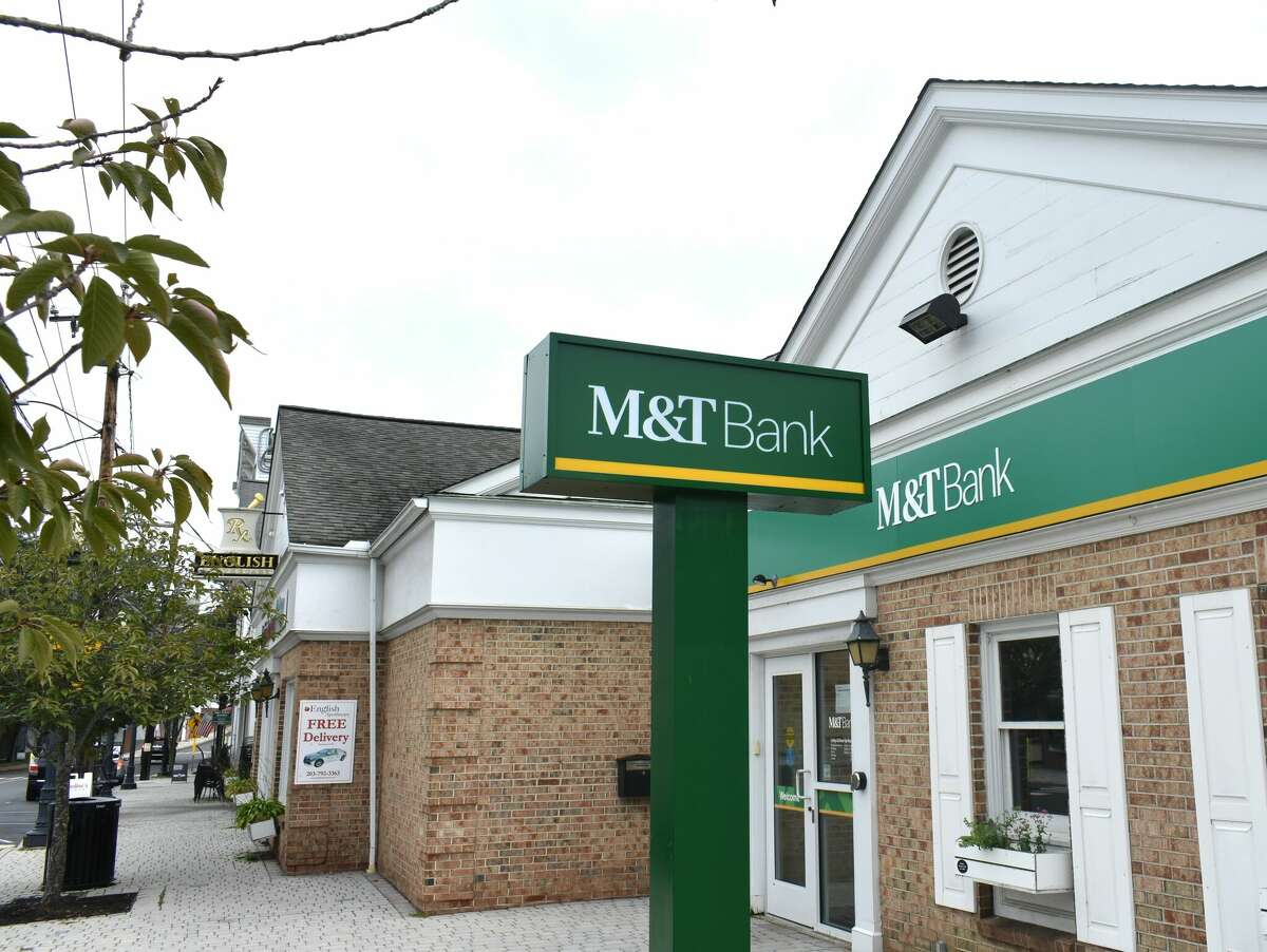 M&T Bank deposits in CT drop again after People's United merger